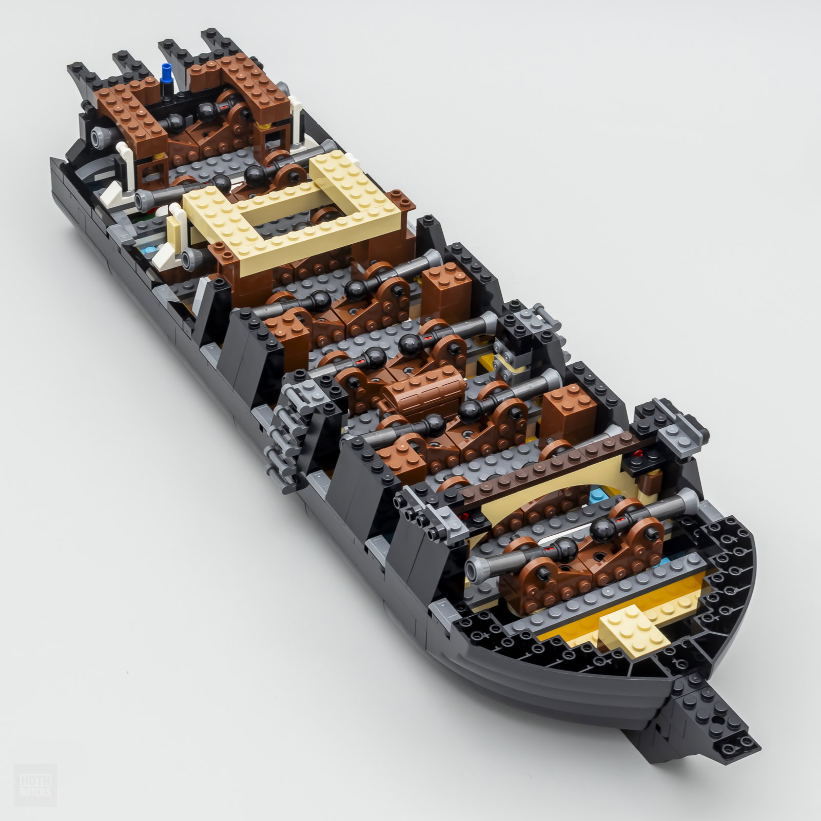 Très vite testé : LEGO ICONS 10365 Captain Jack Sparrow's Pirate Ship ...